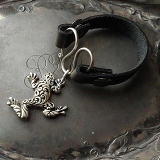 Serpentine Charm Lock Cuff | Knotty Stitches